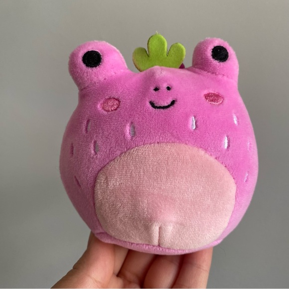 Squishmallows | Toys | Adabelle Strawberry Frog 3 Clip On Squishmallows ...